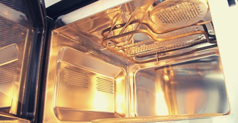 How to Efficiently Use a Convection Microwave for Baking and Cooking ...